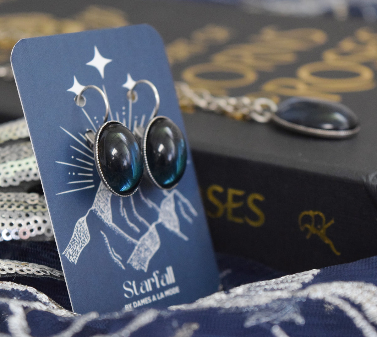 Azriel Siphon Earrings - Officially Licensed ACOTAR jewelry – Dames a ...
